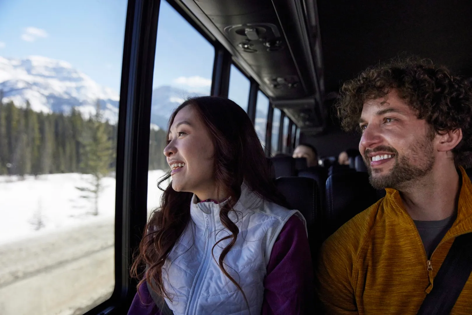 Calgary to Jasper Express Bus - Bus to Banff & Lake Louise | SunDog Transportation and Tour Co.